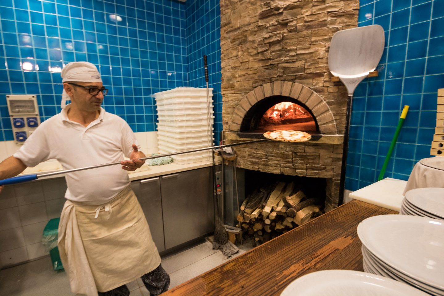 That Guy From Naples: Neapolitan Pizza and Where to Eat It - Cookly ...