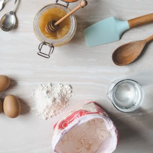 A Guide to Honey: Different Types and How to Use Honey in Your Kitchen