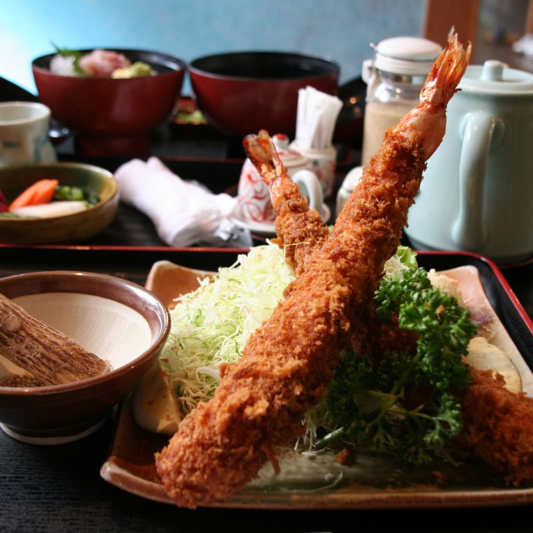 Suribachi and Surikogi: The Japanese Mortar and Pestle - Cookly Magazine